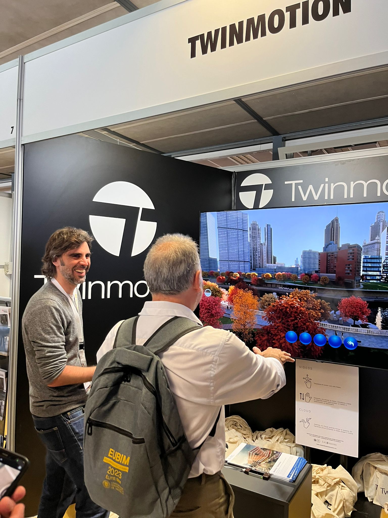 Stand interactivo ISCAR - Master Oficial de Diseño Interactivo